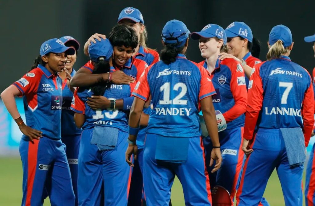 WPL 2025 Match 10: DC vs GG Toss Updates; DC opt to bowl, Titas Sadhu ...